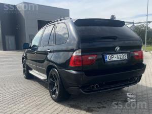 Melns BMW X5 2004 Liepāja, ar dzinēja tilpumu 3.00 L un nobraukumu 378 tūkst. km par 3600 €, foto 4 vietnē AUTOMOTO.COM.LV