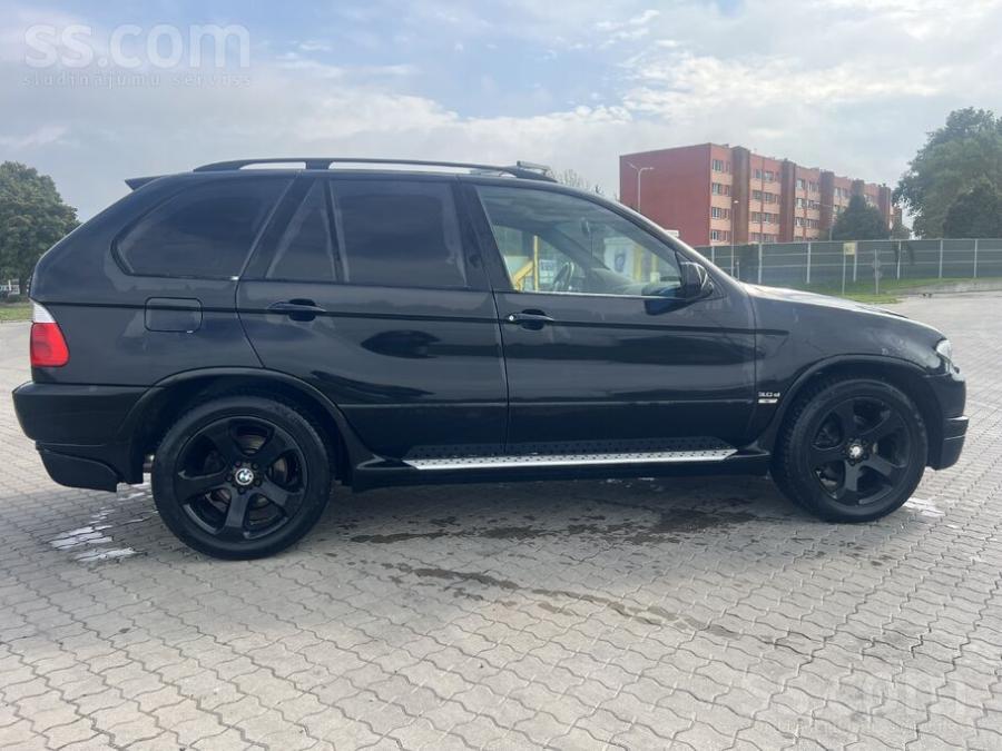 Melns BMW X5 2004 Liepāja, ar dzinēja tilpumu 3.00 L un nobraukumu 378 tūkst. km par 3600 €, foto 5 vietnē AUTOMOTO.COM.LV