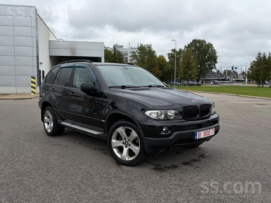 Black BMW X5 2004 in Riga, with an engine capacity of 3.00 L and mileage of 0 thousand km for 4790 €, photo 3 on AUTOMOTO.COM.LV