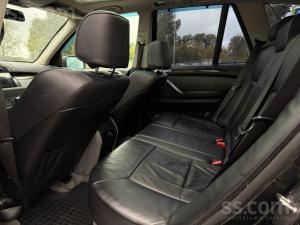 Black BMW X5 2004 in Riga, with an engine capacity of 3.00 L and mileage of 0 thousand km for 4790 €, photo 10 on AUTOMOTO.COM.LV
