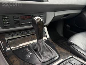 Black BMW X5 2004 in Riga, with an engine capacity of 3.00 L and mileage of 0 thousand km for 4790 €, photo 12 on AUTOMOTO.COM.LV