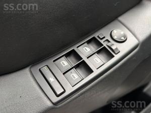 Black BMW X5 2004 in Riga, with an engine capacity of 3.00 L and mileage of 0 thousand km for 4790 €, photo 16 on AUTOMOTO.COM.LV