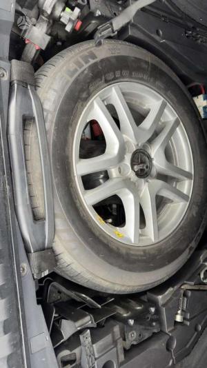 Black BMW X5 2004 in Panevezys, with an engine capacity of 2.99 L and mileage of 340 thousand km for 4800 €, photo 17 on AUTOMOTO.COM.LV