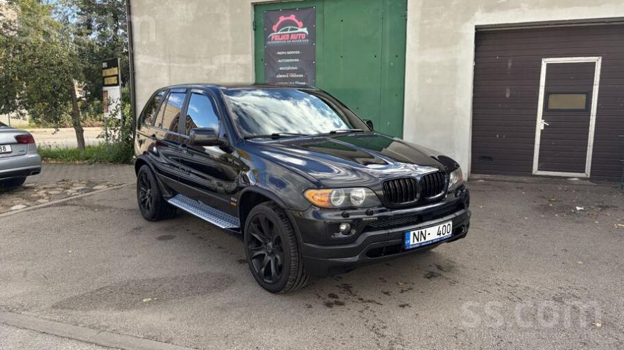 Black BMW X5 2004 in Daugavpils, with an engine capacity of 3.00 L and mileage of 320 thousand km for 6000 €, photo 5 on AUTOMOTO.COM.LV