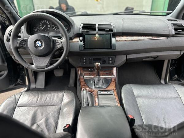 BMW X5 2004 in Daugavpils on AUTOMOTO.COM.LV Black BMW X5 2004 in Daugavpils, with an engine capacity of 3.00 L and mileage of 320 thousand km for 6000 €, photo 8 on AUTOMOTO.COM.LV