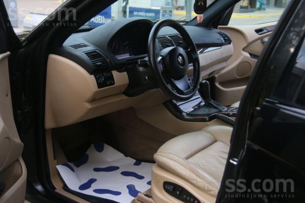 Black BMW X5 2004 in Riga, with an engine capacity of 3.00 L and mileage of 301 thousand km for 3890 €, photo 8 on AUTOMOTO.COM.LV