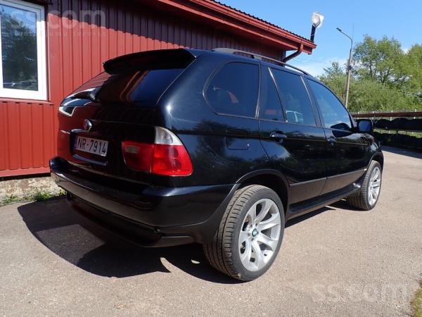 Black BMW X5 2005 in Liepaja, with an engine capacity of 3.00 L and mileage of 434 thousand km for 15500 €, photo 2 on AUTOMOTO.COM.LV