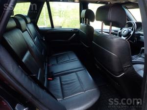 Black BMW X5 2005 in Liepaja, with an engine capacity of 3.00 L and mileage of 434 thousand km for 15500 €, photo 5 on AUTOMOTO.COM.LV