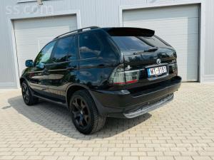 Black BMW X5 2005 in Riga, with an engine capacity of 3.00 L and mileage of 0 thousand km for 4900 €, photo 4 on AUTOMOTO.COM.LV