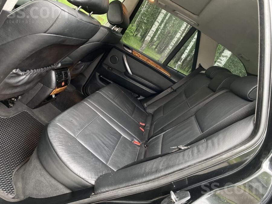 Melns BMW X5 2005 Rīga, ar dzinēja tilpumu 3.00 L un nobraukumu 260 tūkst. km par 4750 €, foto 9 vietnē AUTOMOTO.COM.LV