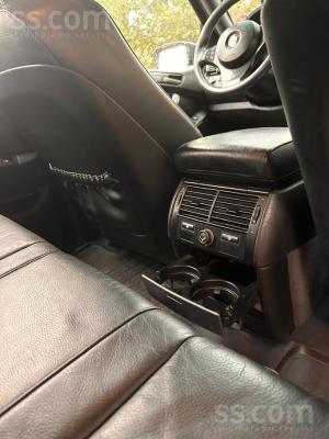 Melns BMW X5 2005 Jelgava, ar dzinēja tilpumu 3.00 L un nobraukumu 350 tūkst. km par 3300 €, foto 11 vietnē AUTOMOTO.COM.LV