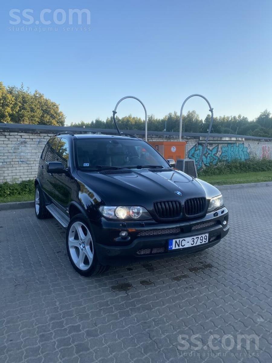 Black BMW X5 2005 in Riga, with an engine capacity of 3.00 L and mileage of 379 thousand km for 2300 €, photo 1 on AUTOMOTO.COM.LV