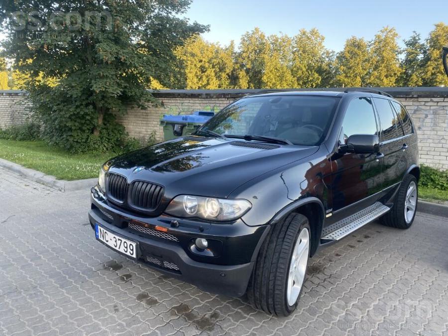 Black BMW X5 2005 in Riga, with an engine capacity of 3.00 L and mileage of 379 thousand km for 2300 €, photo 3 on AUTOMOTO.COM.LV