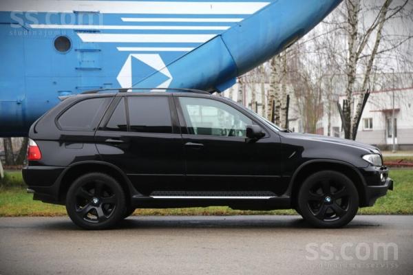 Black BMW X5 2005 in Riga, with an engine capacity of 3.00 L and mileage of 332 thousand km for 7495 €, photo 3 on AUTOMOTO.COM.LV