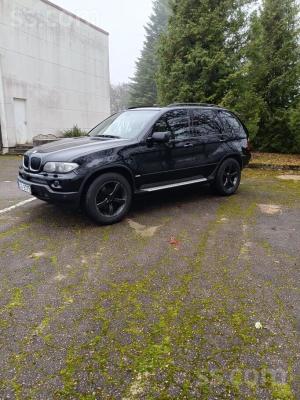 Black BMW X5 2005 in Talsi, with an engine capacity of 3.00 L and mileage of 253 thousand km for 5100 €, photo 2 on AUTOMOTO.COM.LV