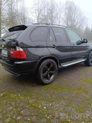 Black BMW X5 2005 in Talsi, with an engine capacity of 3.00 L and mileage of 253 thousand km for 5100 €, photo 5 on AUTOMOTO.COM.LV