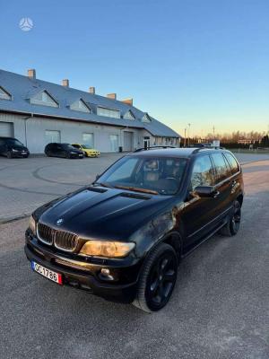 Melns BMW X5 2005 Kauņa, ar dzinēja tilpumu 2.99 L un nobraukumu 330 tūkst. km par 5300 €, foto  vietnē AUTOMOTO.COM.LV