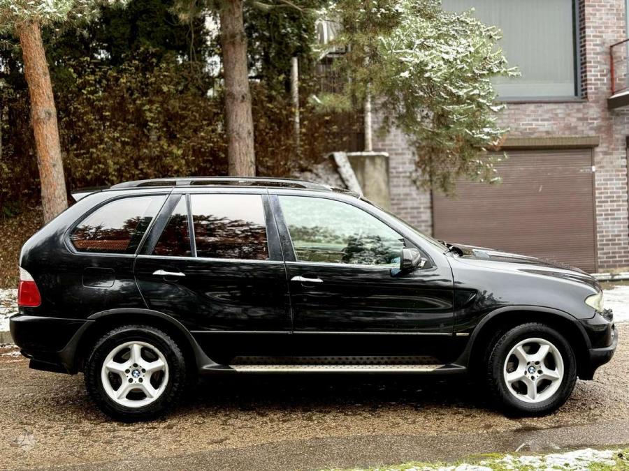 Melns BMW X5 2005 Viļņa, ar dzinēja tilpumu 3.00 L un nobraukumu 290 tūkst. km par 3900 €, foto 4 vietnē AUTOMOTO.COM.LV