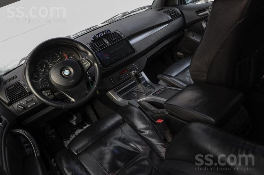 Black BMW X5 2005 in Riga, with an engine capacity of 3.00 L and mileage of 0 thousand km for 5495 €, photo 11 on AUTOMOTO.COM.LV