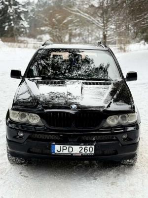 Black BMW X5 2005 in Vilnius, with an engine capacity of 3.00 L and mileage of 299 thousand km for 4000 €, photo 3 on AUTOMOTO.COM.LV