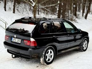 Black BMW X5 2005 in Vilnius, with an engine capacity of 3.00 L and mileage of 299 thousand km for 4000 €, photo 5 on AUTOMOTO.COM.LV