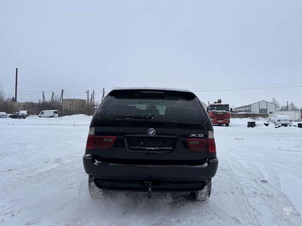 Black BMW X5 2005 in Kelme, with an engine capacity of 2.99 L and mileage of 270 thousand km for 3400 €, photo 6 on AUTOMOTO.COM.LV