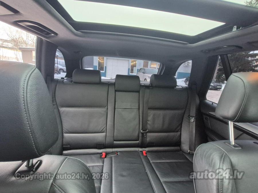 Melns BMW X5 2005 Tallina, ar dzinēja tilpumu 3.00 L un nobraukumu 309 tūkst. km par 9000 €, foto 19 vietnē AUTOMOTO.COM.LV