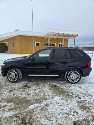 Black BMW X5 2005 in Narva, with an engine capacity of 4.80 L and mileage of 282 thousand km for 9300 €, photo 6 on AUTOMOTO.COM.LV