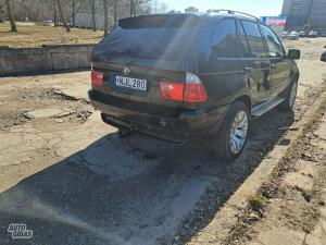 Black BMW X5 2005 in Vilnius, with an engine capacity of 3.00 L and mileage of 397 thousand km for 5700 €, photo 5 on AUTOMOTO.COM.LV