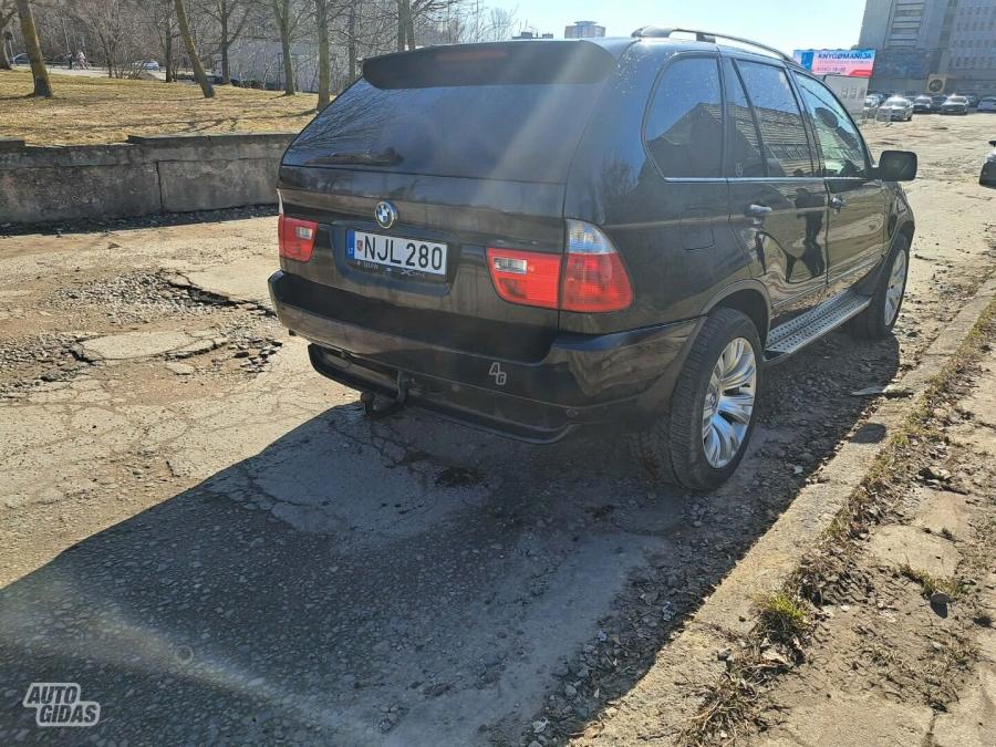 Black BMW X5 2005 in Vilnius, with an engine capacity of 3.00 L and mileage of 397 thousand km for 5700 €, photo 5 on AUTOMOTO.COM.LV