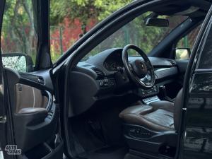 Black BMW X5 2005 in Kaunas, with an engine capacity of 3.00 L and mileage of 222 thousand km for 5000 €, photo 18 on AUTOMOTO.COM.LV
