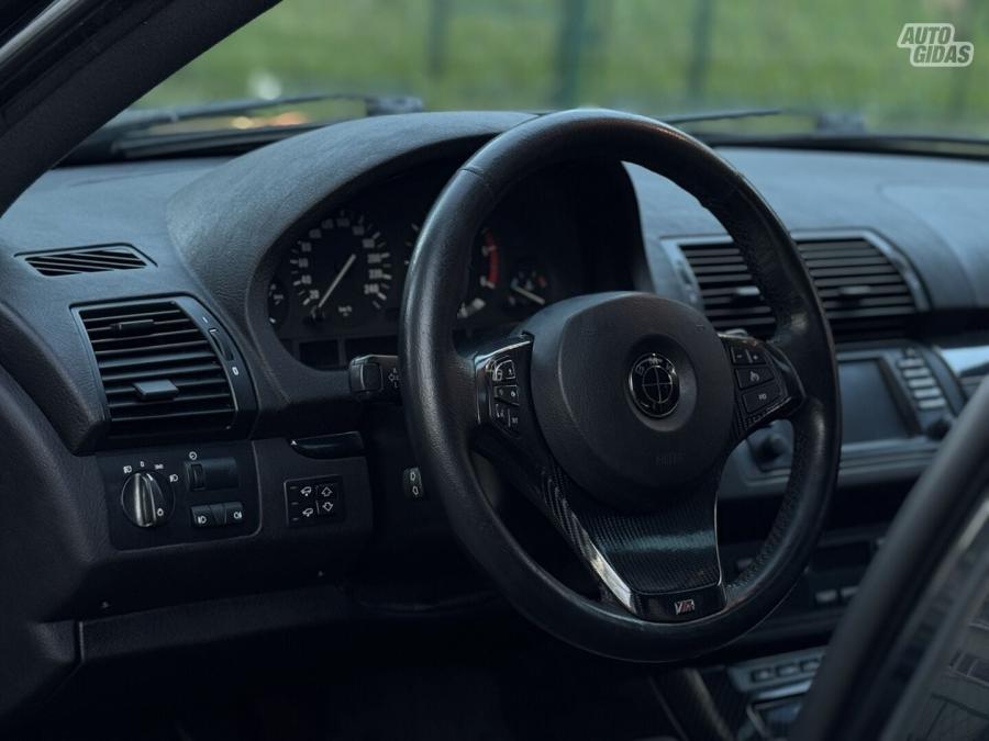 Black BMW X5 2005 in Kaunas, with an engine capacity of 3.00 L and mileage of 222 thousand km for 5000 €, photo 22 on AUTOMOTO.COM.LV