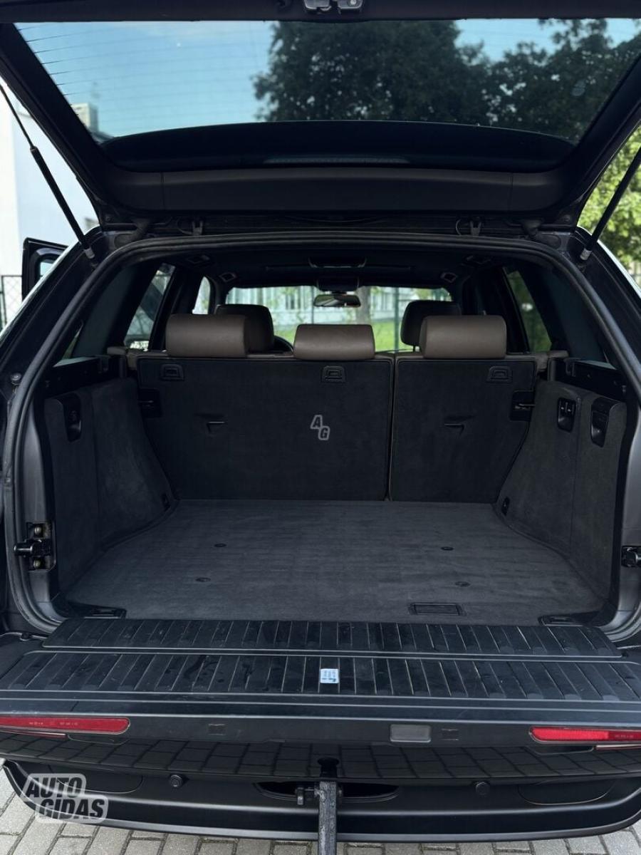 Black BMW X5 2005 in Kaunas, with an engine capacity of 3.00 L and mileage of 222 thousand km for 5000 €, photo 27 on AUTOMOTO.COM.LV