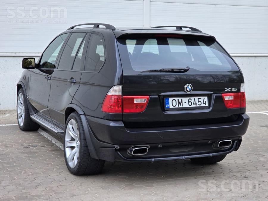 Black BMW X5 2005 in Riga, with an engine capacity of 4.80 L and mileage of 371 thousand km for 8490 €, photo 4 on AUTOMOTO.COM.LV