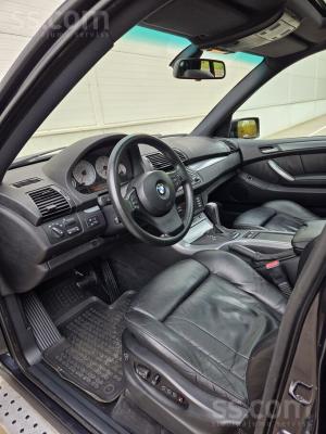 Black BMW X5 2005 in Riga, with an engine capacity of 4.80 L and mileage of 371 thousand km for 8490 €, photo 12 on AUTOMOTO.COM.LV