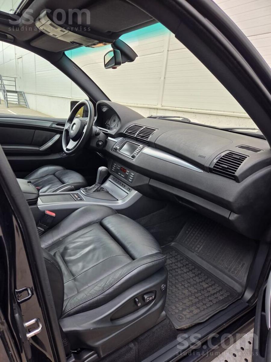 Black BMW X5 2005 in Riga, with an engine capacity of 4.80 L and mileage of 371 thousand km for 8490 €, photo 16 on AUTOMOTO.COM.LV