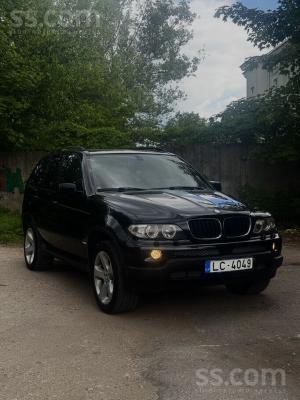 Black BMW X5 2005 in Daugavpils, with an engine capacity of 3.00 L and mileage of 449 thousand km for 5300 €, photo 4 on AUTOMOTO.COM.LV
