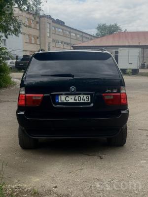 Black BMW X5 2005 in Daugavpils, with an engine capacity of 3.00 L and mileage of 449 thousand km for 5300 €, photo 6 on AUTOMOTO.COM.LV