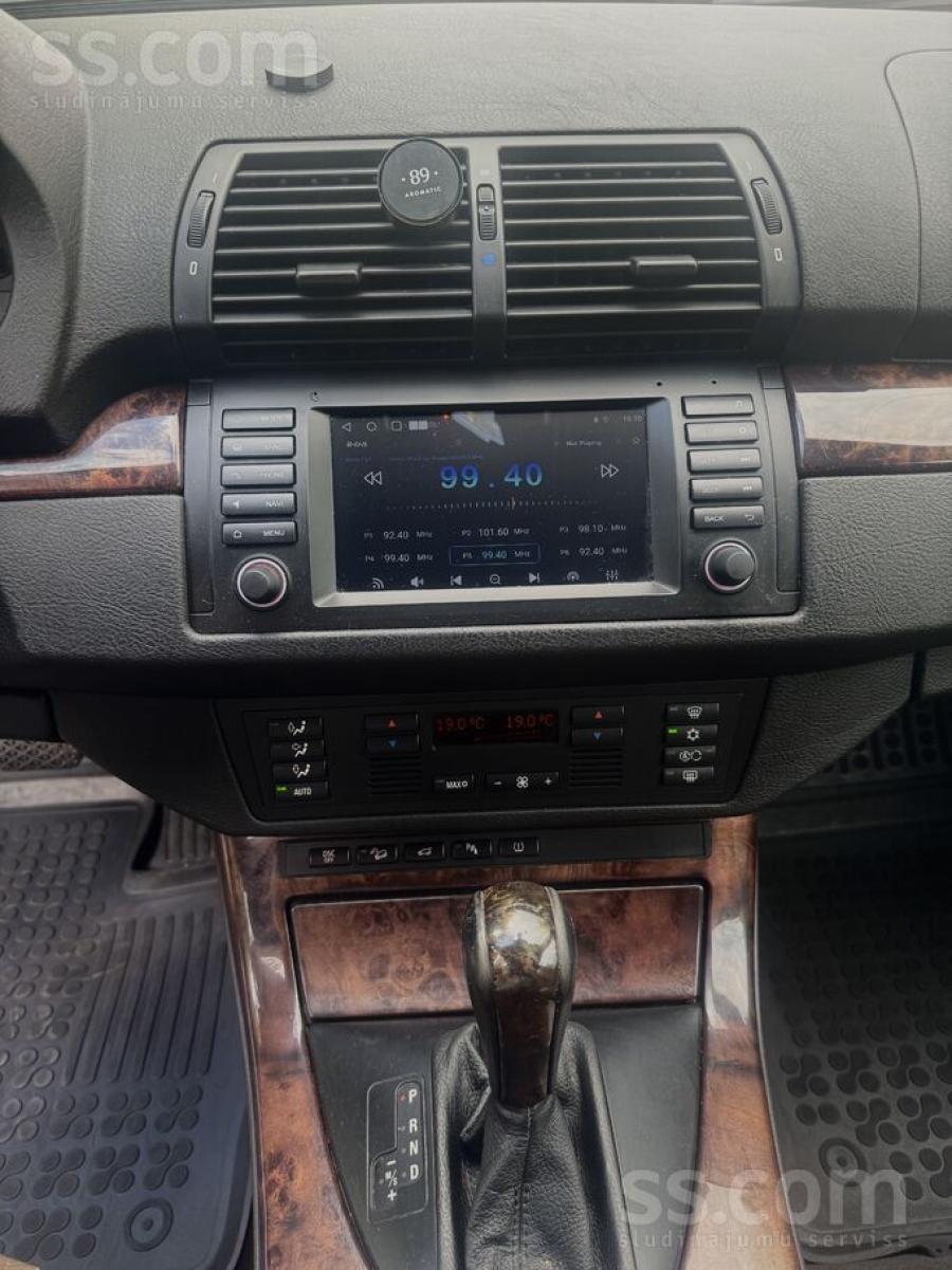 Black BMW X5 2005 in Daugavpils, with an engine capacity of 3.00 L and mileage of 449 thousand km for 5300 €, photo 14 on AUTOMOTO.COM.LV