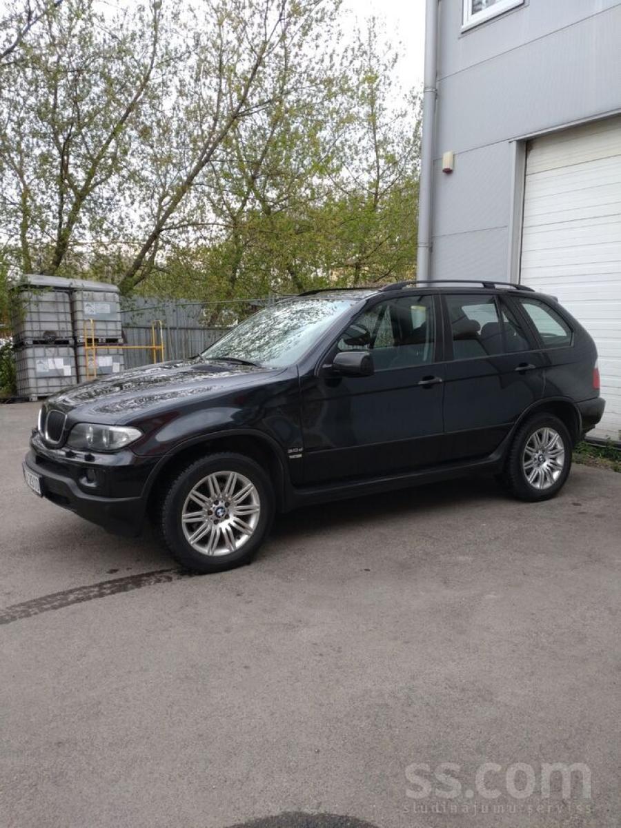 Black BMW X5 2005 in Riga, with an engine capacity of 3.00 L and mileage of 384 thousand km for 4800 €, photo 3 on AUTOMOTO.COM.LV