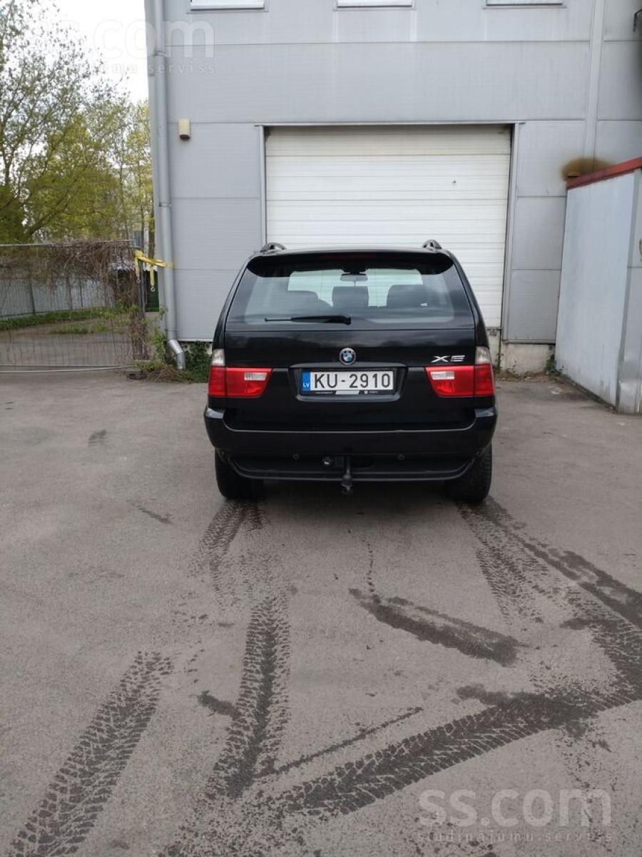 Black BMW X5 2005 in Riga, with an engine capacity of 3.00 L and mileage of 384 thousand km for 4800 €, photo 5 on AUTOMOTO.COM.LV
