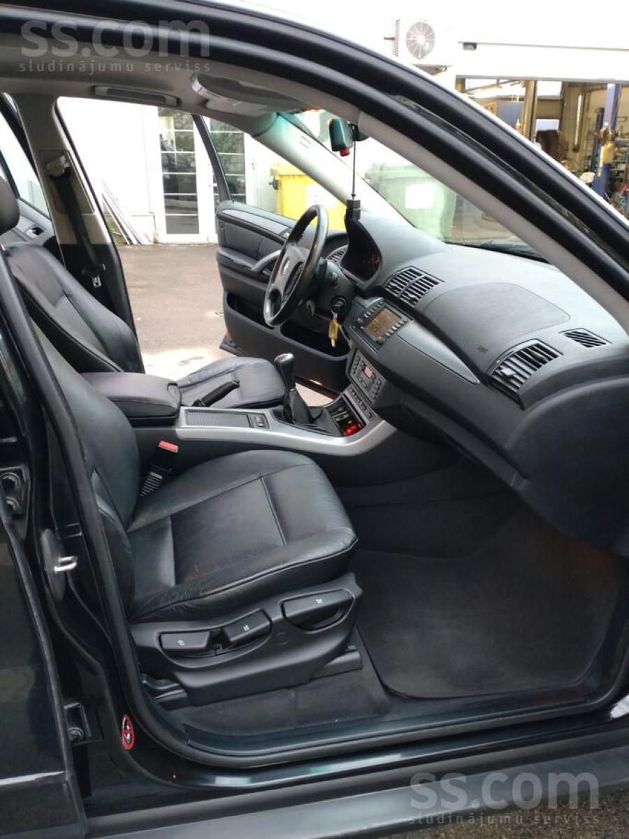 Black BMW X5 2005 in Riga, with an engine capacity of 3.00 L and mileage of 384 thousand km for 4800 €, photo 9 on AUTOMOTO.COM.LV