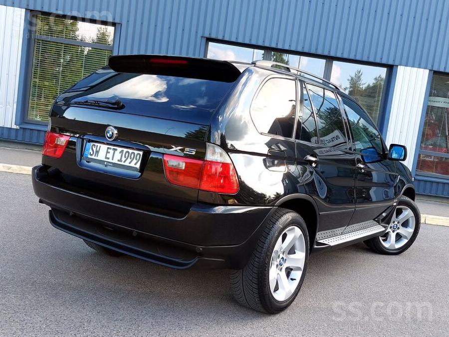 Black BMW X5 2005 in Riga, with an engine capacity of 3.00 L and mileage of 268 thousand km for 7770 €, photo 3 on AUTOMOTO.COM.LV