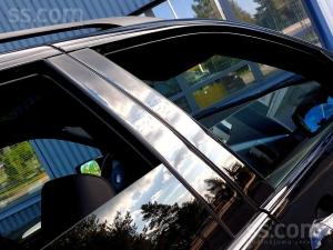 Black BMW X5 2005 in Riga, with an engine capacity of 3.00 L and mileage of 268 thousand km for 7770 €, photo 13 on AUTOMOTO.COM.LV