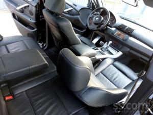 Black BMW X5 2005 in Riga, with an engine capacity of 3.00 L and mileage of 268 thousand km for 7770 €, photo 24 on AUTOMOTO.COM.LV