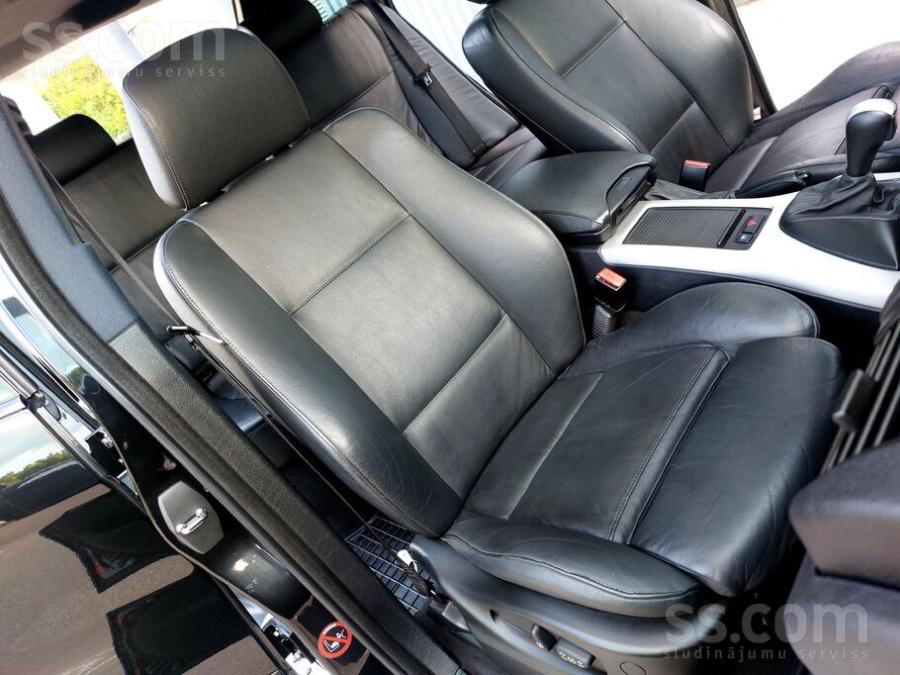 Black BMW X5 2005 in Riga, with an engine capacity of 3.00 L and mileage of 268 thousand km for 7770 €, photo 26 on AUTOMOTO.COM.LV