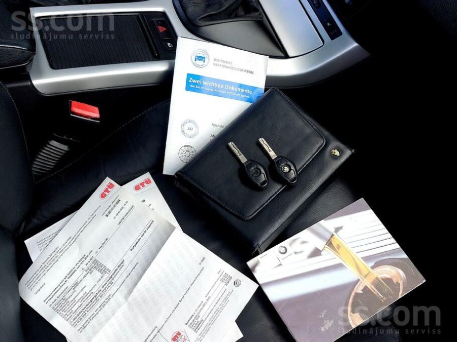 Black BMW X5 2005 in Riga, with an engine capacity of 3.00 L and mileage of 268 thousand km for 7770 €, photo 33 on AUTOMOTO.COM.LV