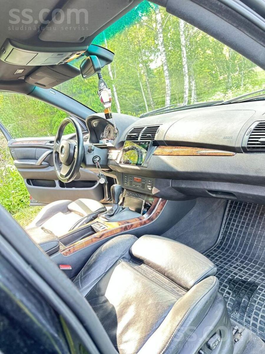 Melns BMW X5 2005 Rīga, ar dzinēja tilpumu 3.00 L un nobraukumu 312 tūkst. km par 8500 €, foto 5 vietnē AUTOMOTO.COM.LV
