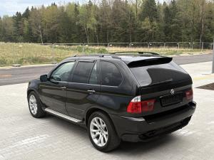 Black BMW X5 2005 in Kaunas, with an engine capacity of 3.00 L and mileage of 352 thousand km for 4450 €, photo  on AUTOMOTO.COM.LV