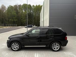 Black BMW X5 2005 in Kaunas, with an engine capacity of 3.00 L and mileage of 352 thousand km for 4450 €, photo 3 on AUTOMOTO.COM.LV
